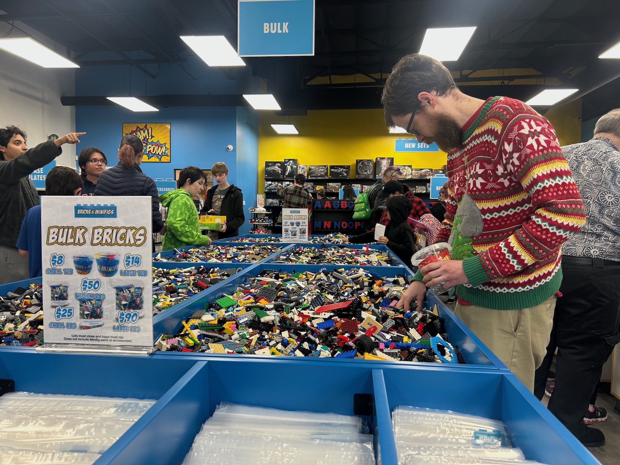 Bricks and Minifigs Now Open (At River and Orange Grove) – 90 Seconds ...